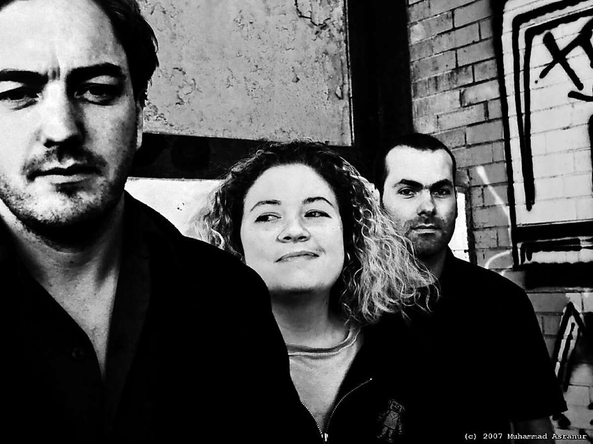 Oakland trio Vir to play in S.F.