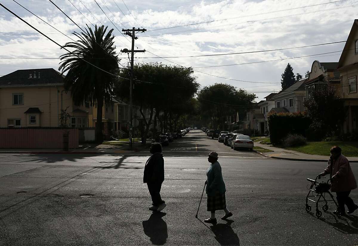 Walkable surroundings benefit seniors