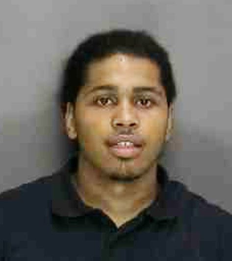 Suspect sought in screwdriver stabbing