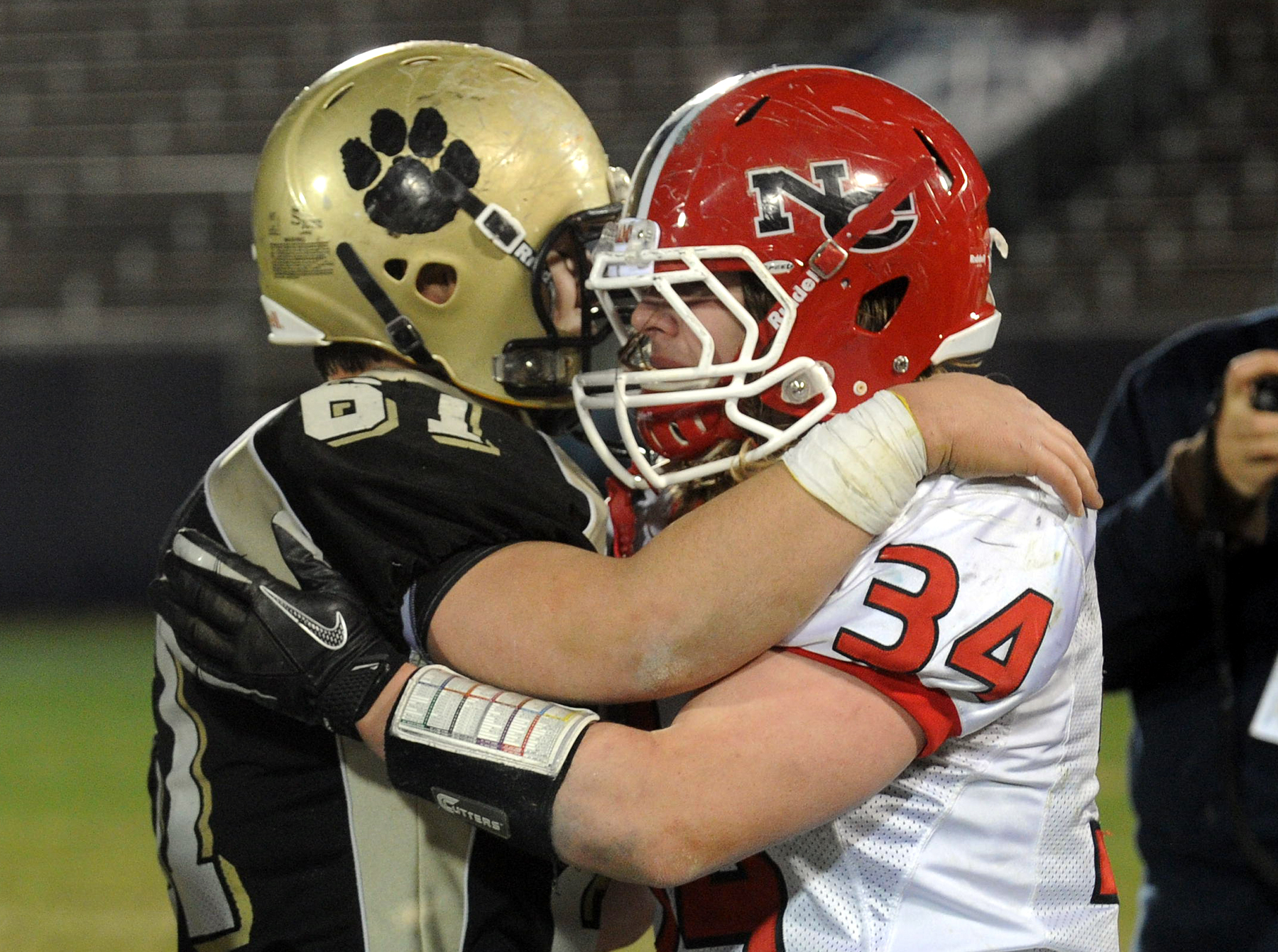 FCIAC, SCC announce football crossover for 2013 and 2014