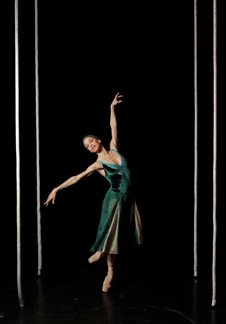 Ballerina Amy Fote says goodbye with 'Jubilee'