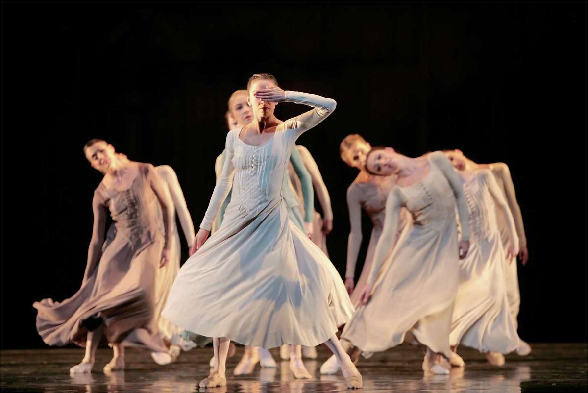 Ballerina Amy Fote says goodbye with 'Jubilee'