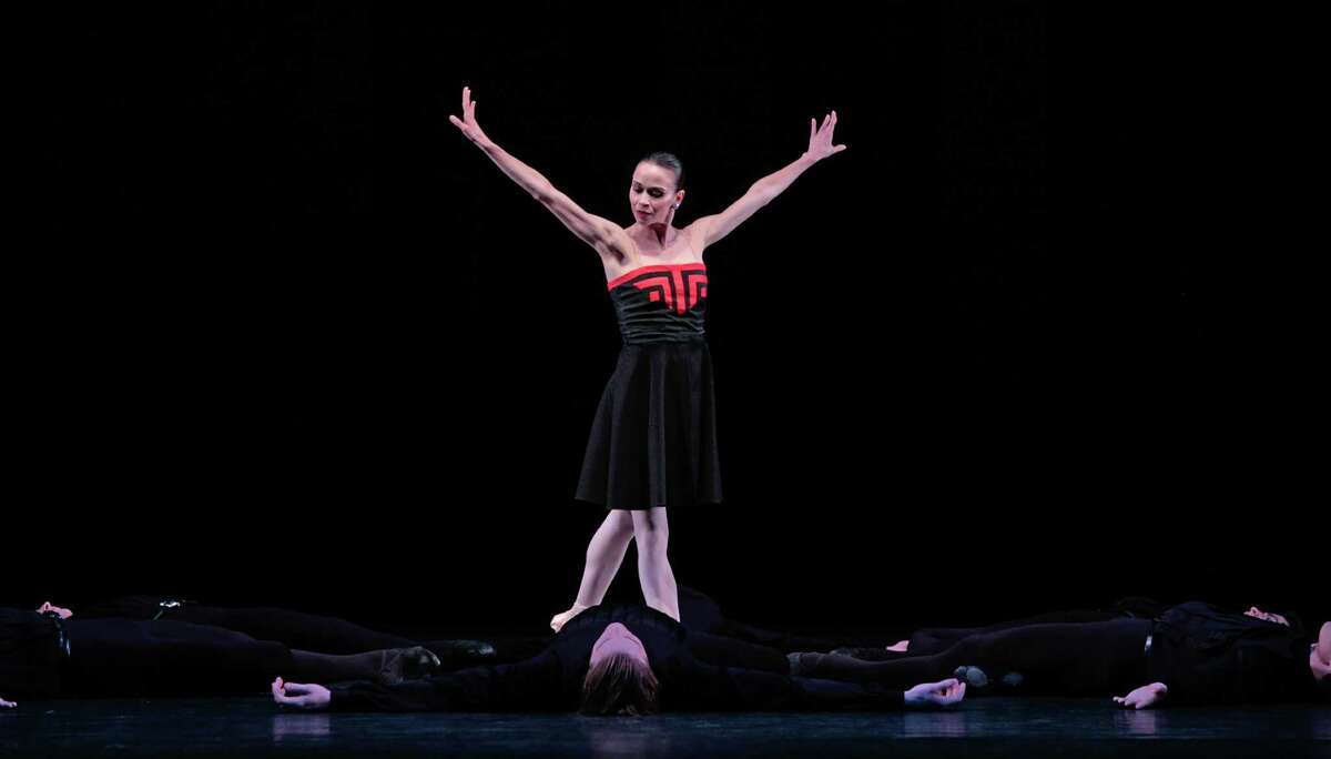 Ballerina Amy Fote says goodbye with 'Jubilee'