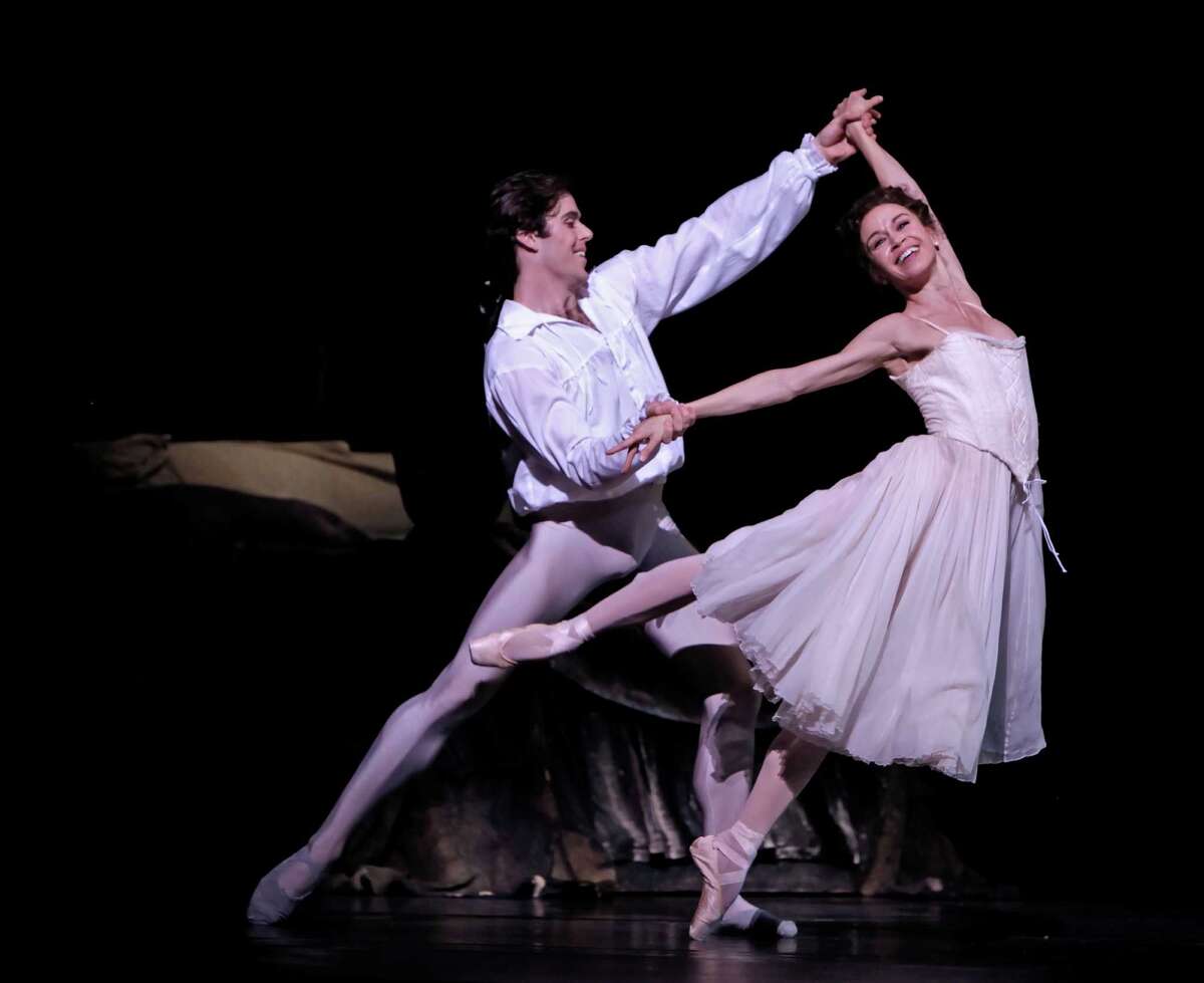 Ballerina Amy Fote says goodbye with 'Jubilee'