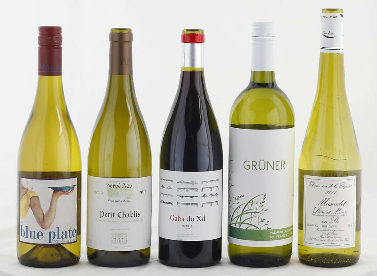 10 versatile wines for holiday cheer