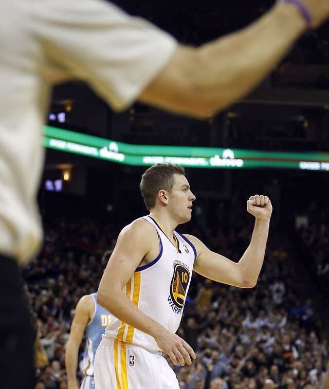 David Lee's 31 help Warriors win