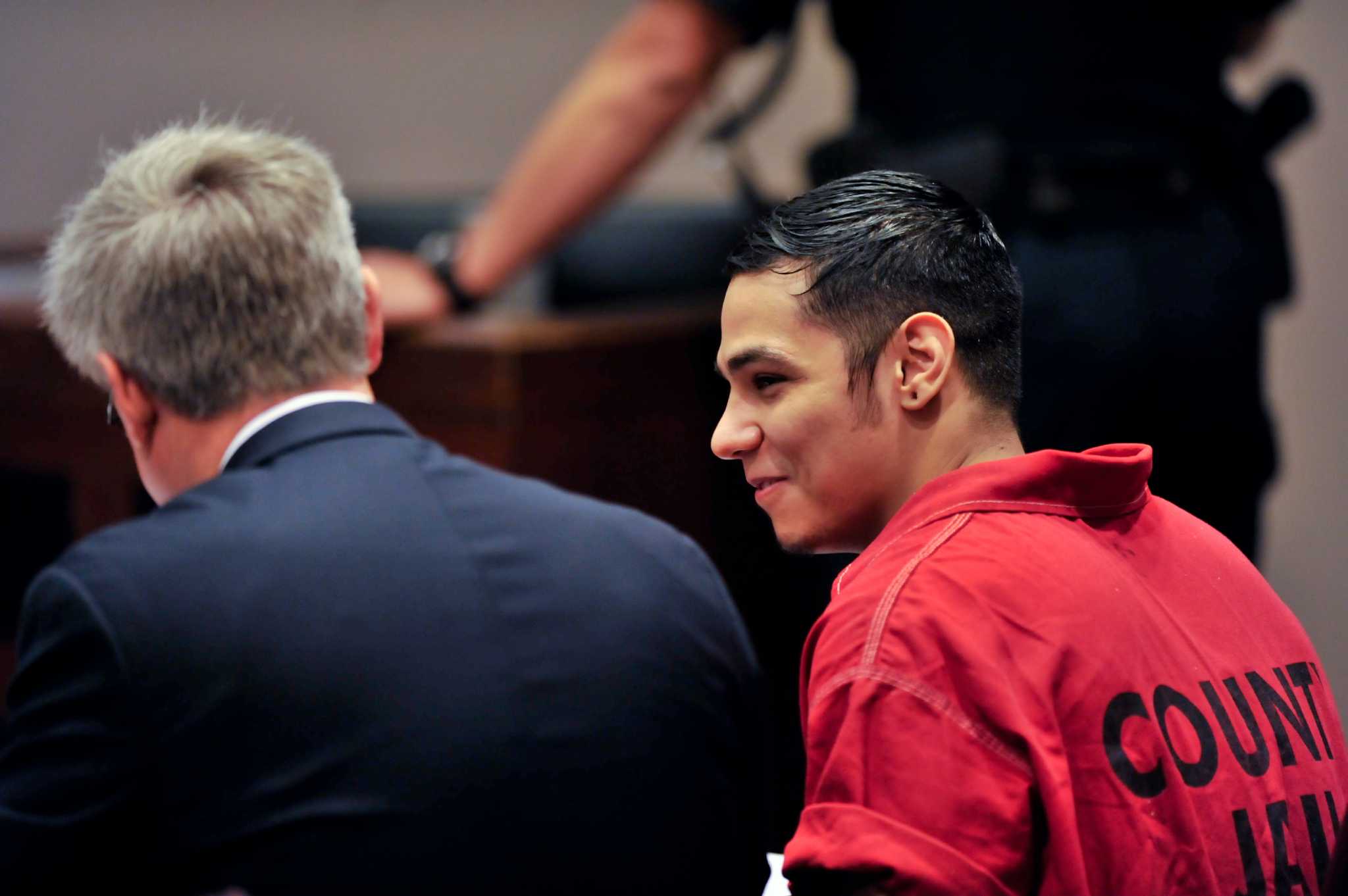 Death row inmate returns to court to request new trial