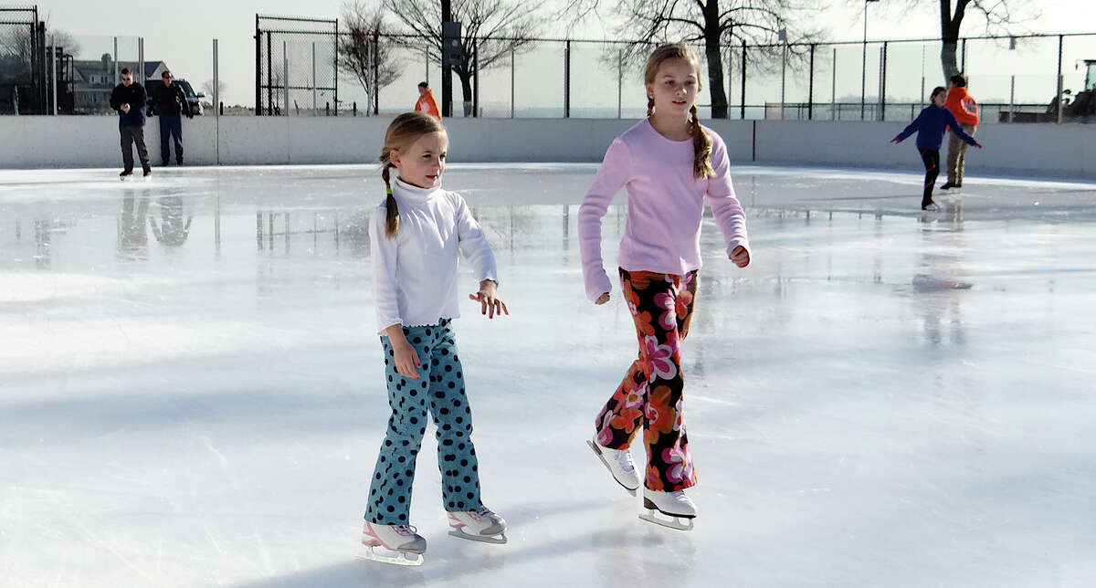 Westport PAL rink puts icing on holiday fun