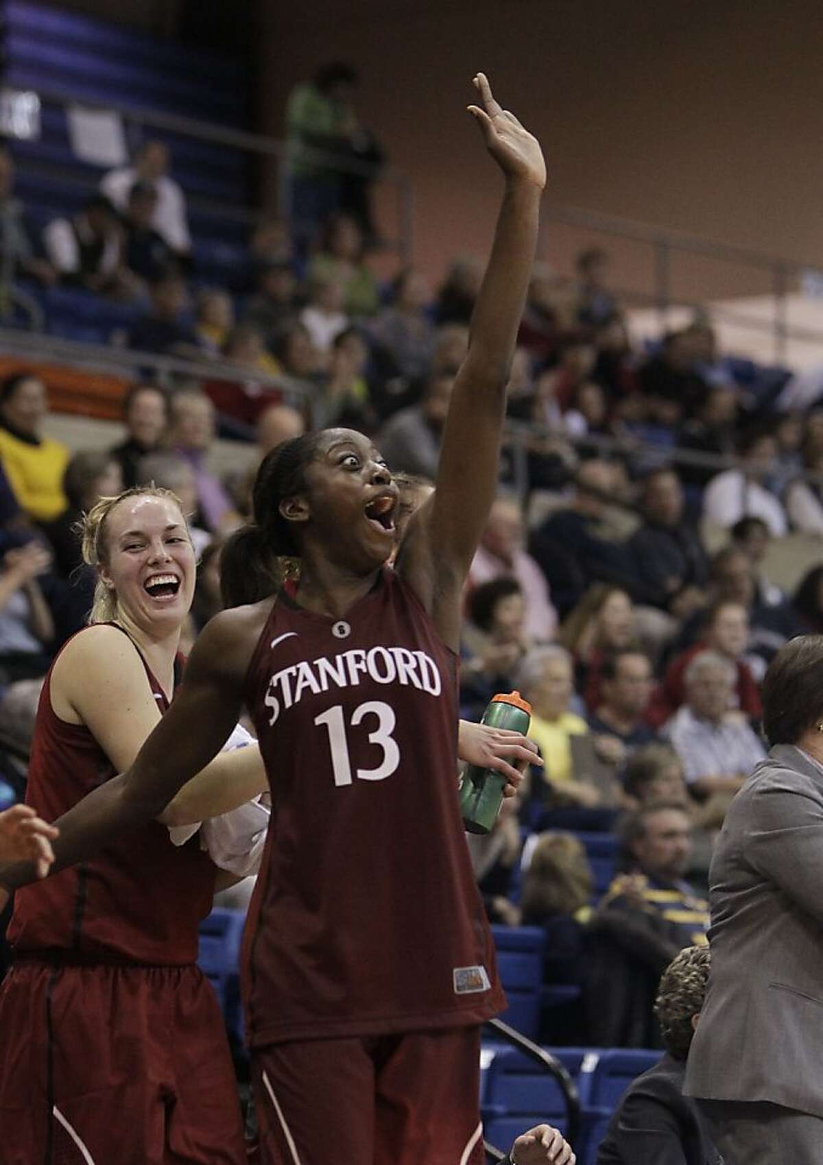 Stanford women win without big sister