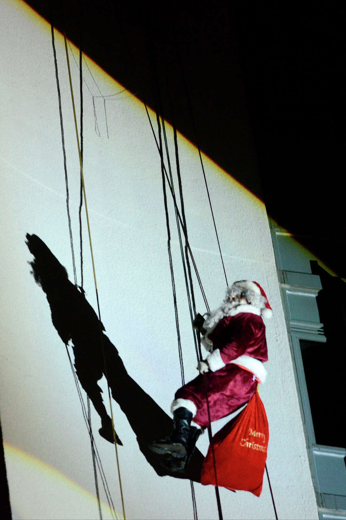 Valentine, Cashman take rivalry to the skies