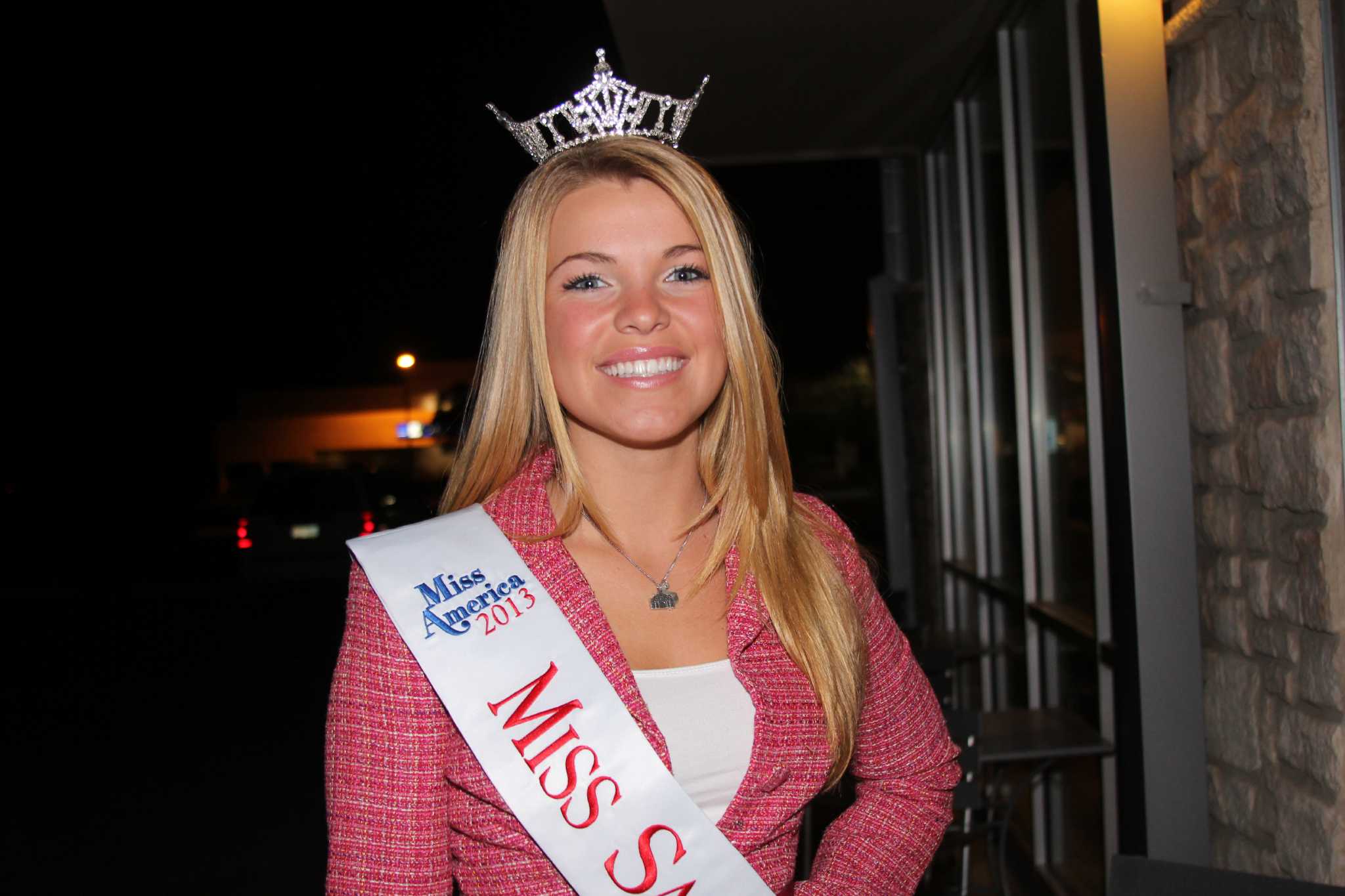 Stone Oak teen wins pageant with vital theme