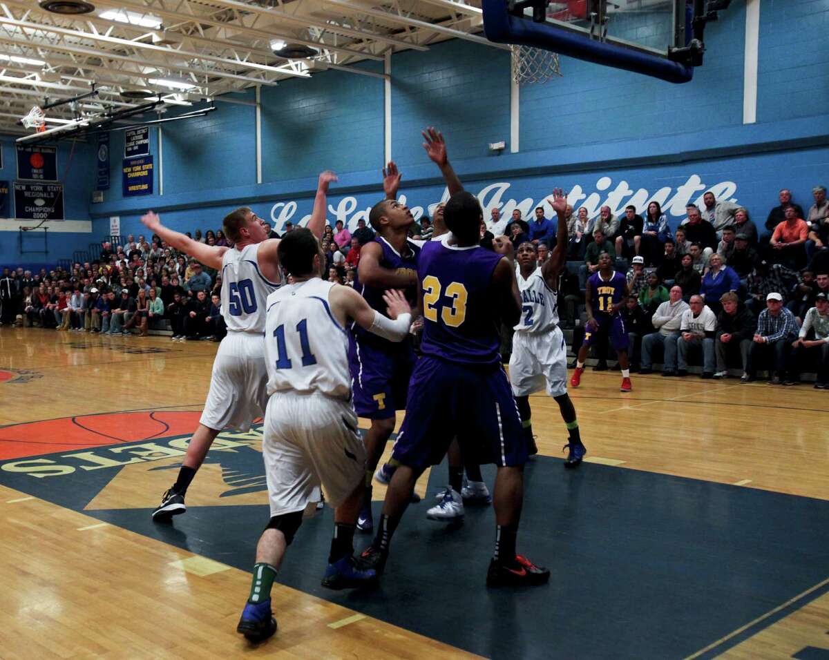 La Salle prevails for OT victory