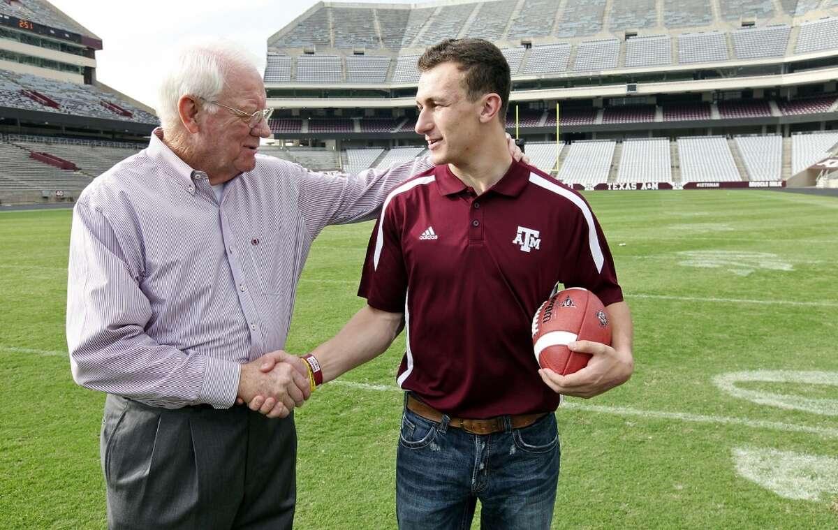John David Crow, Texas A&M's first Heisman winner, dies at 79