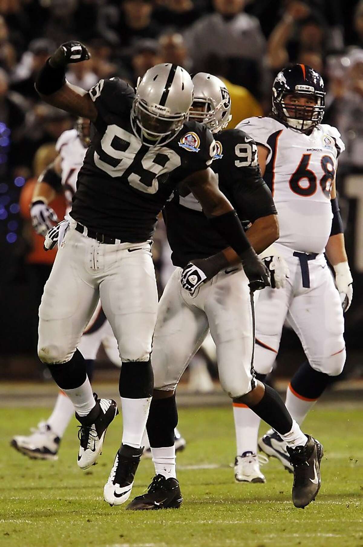 Raiders fall to Denver, skid hits 6