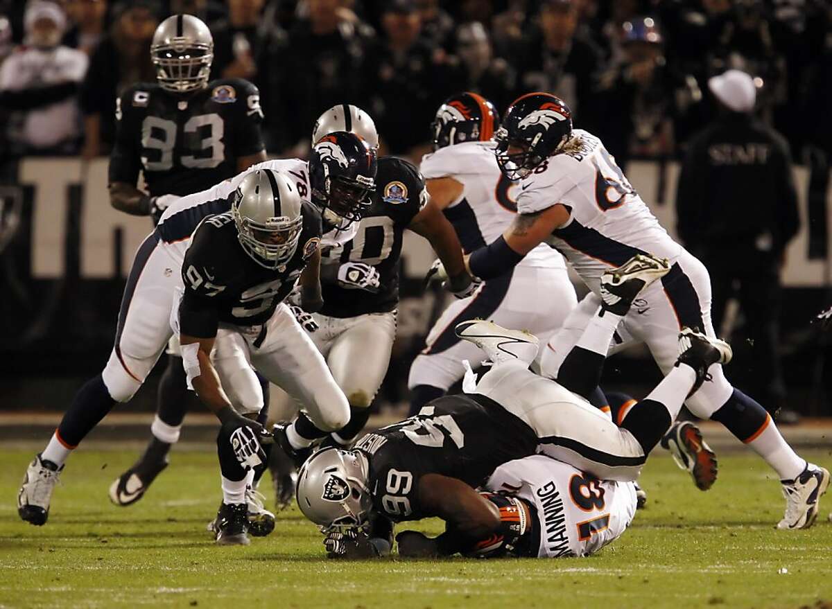 Raiders fall to Denver, skid hits 6