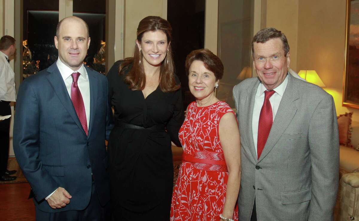 Schmooze was a bright holiday night