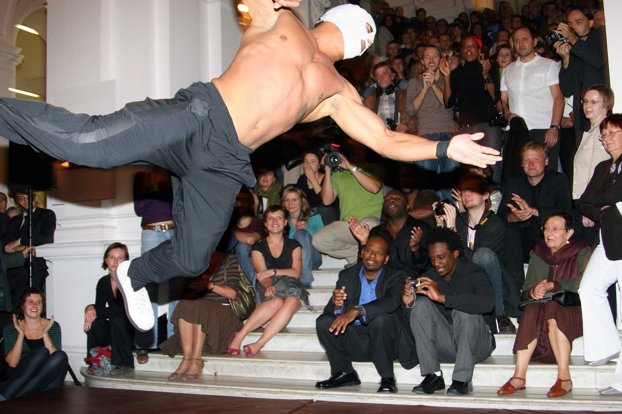 Musiqa enters ring with performance art