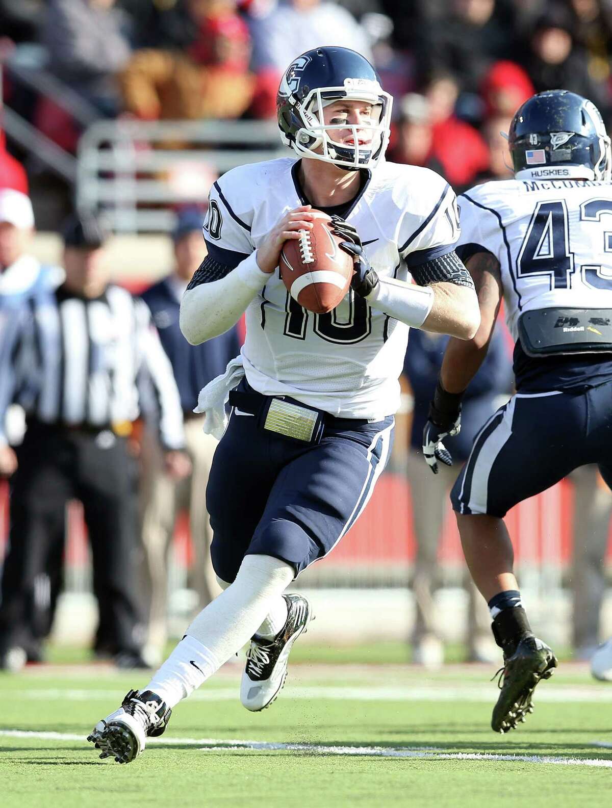 UConn football program, fighting recent losing trend, sets sights on ...