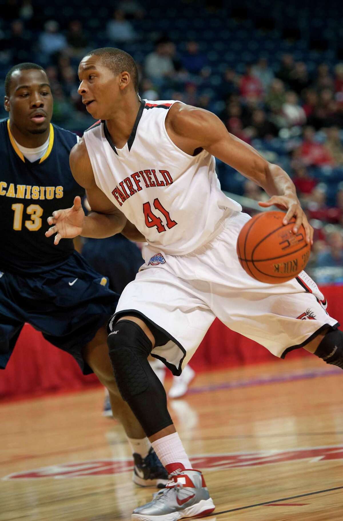 Canisius topples Fairfield in Stags' home opener