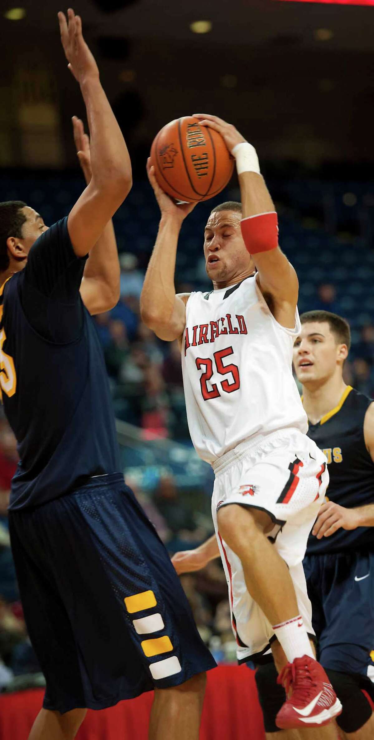Canisius topples Fairfield in Stags' home opener