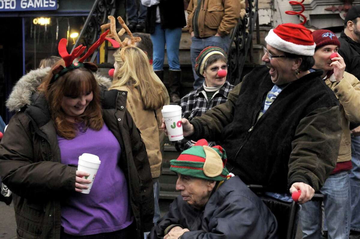 Photos: Santa Speedo Sprint