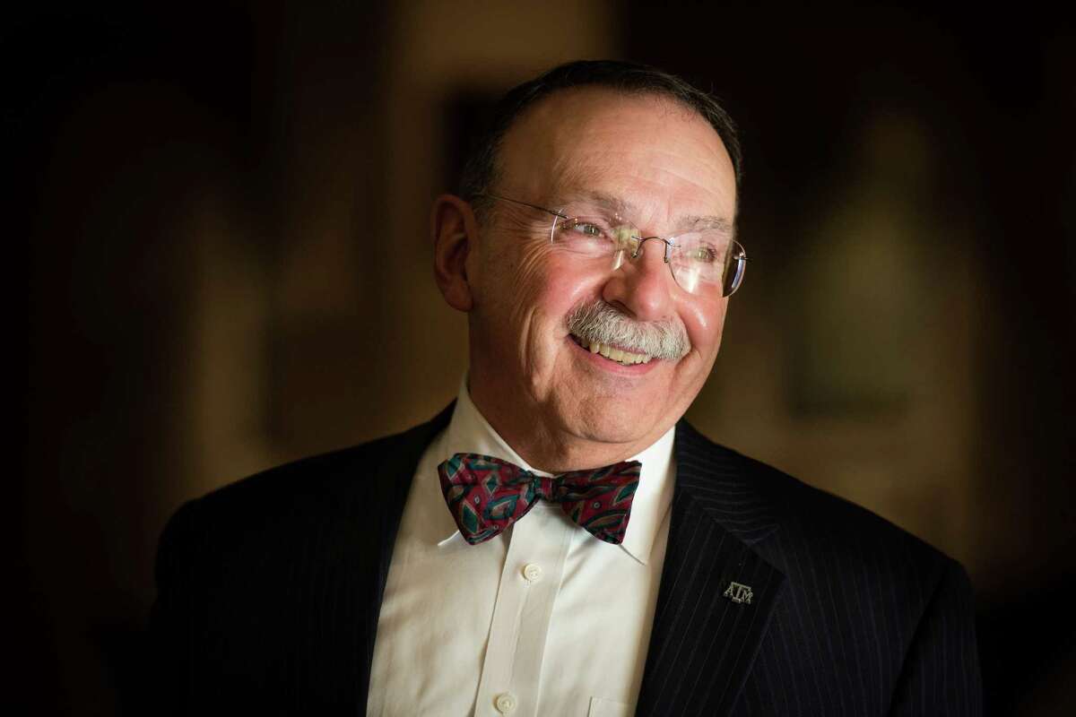 Texas A&M president riding a wave of approval