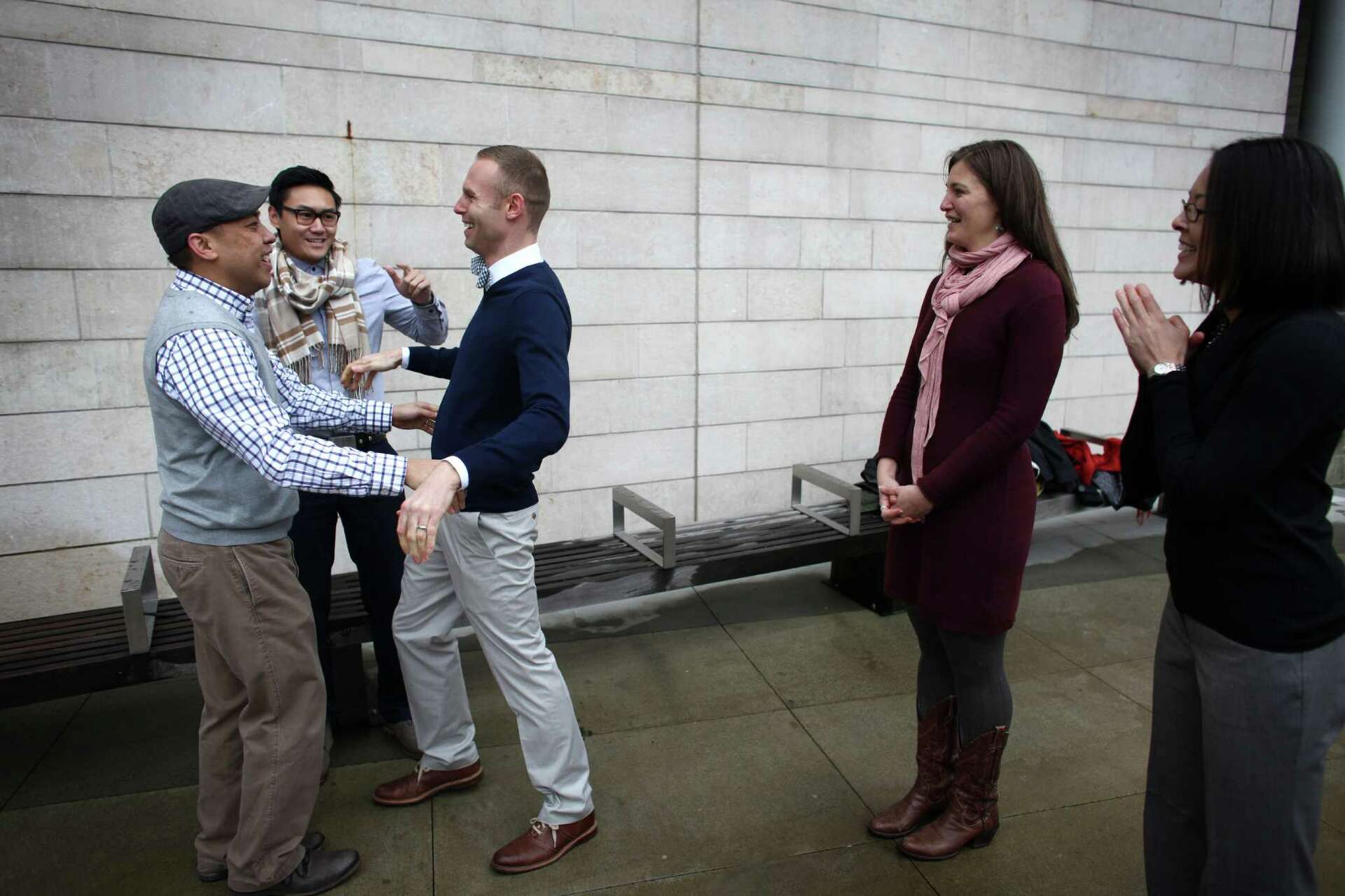 Seattle City Hall becomes state's same-sex marriage capital