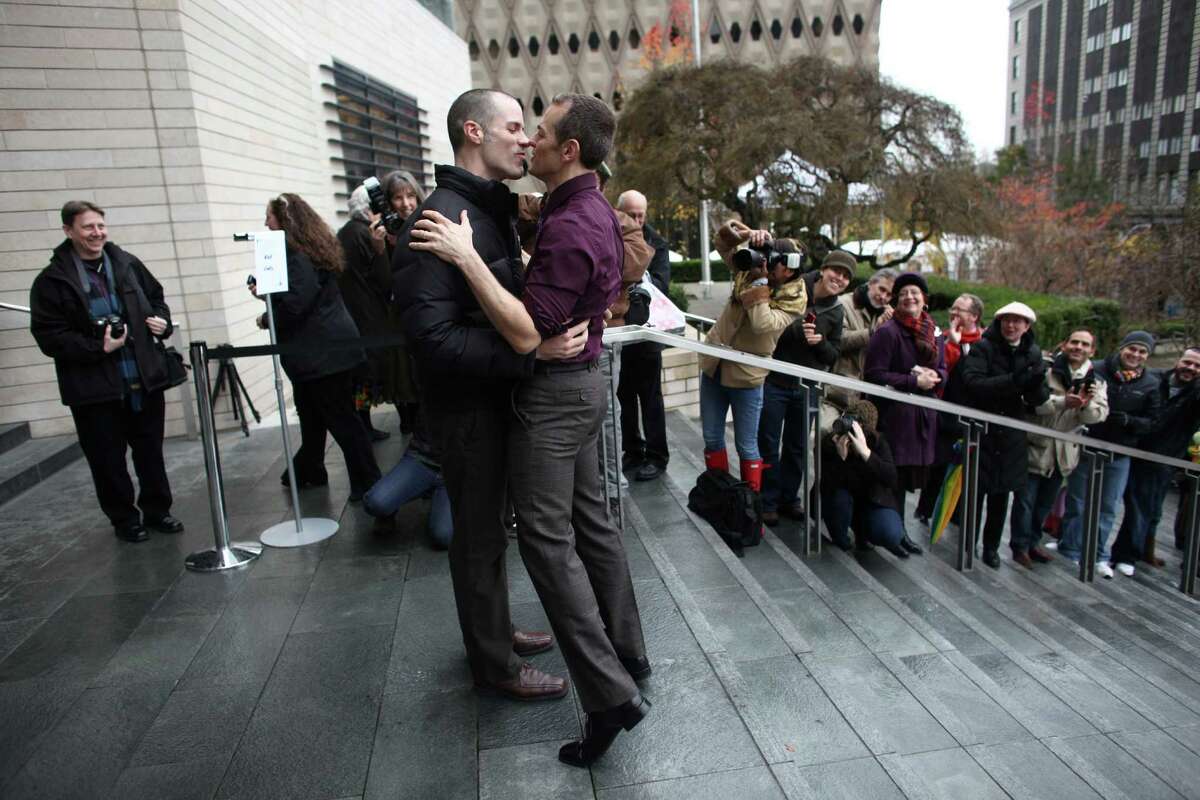Seattle City Hall Becomes States Same Sex Marriage Capital
