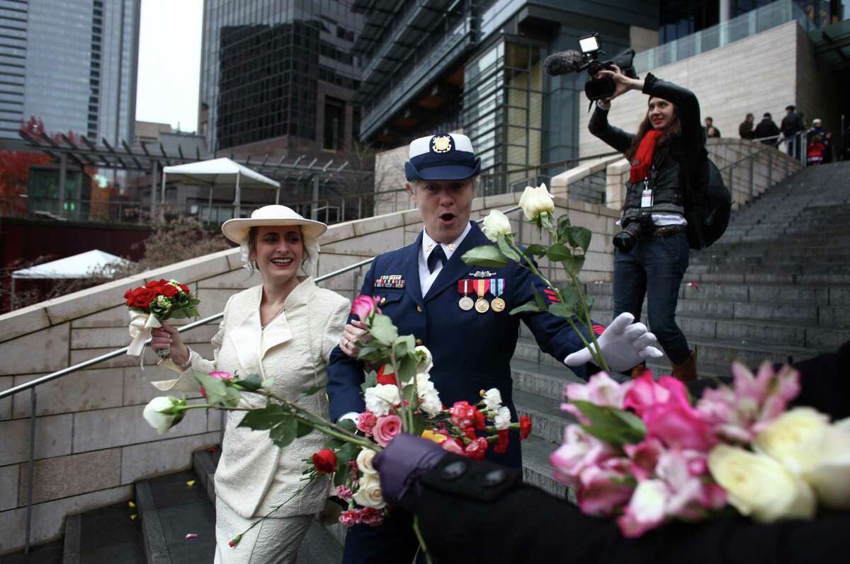 Seattle City Hall becomes state's same-sex marriage capital