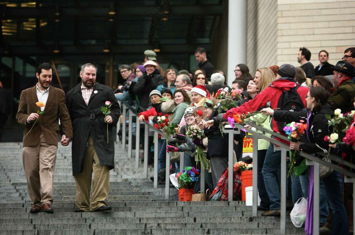 Seattle City Hall becomes state's same-sex marriage capital
