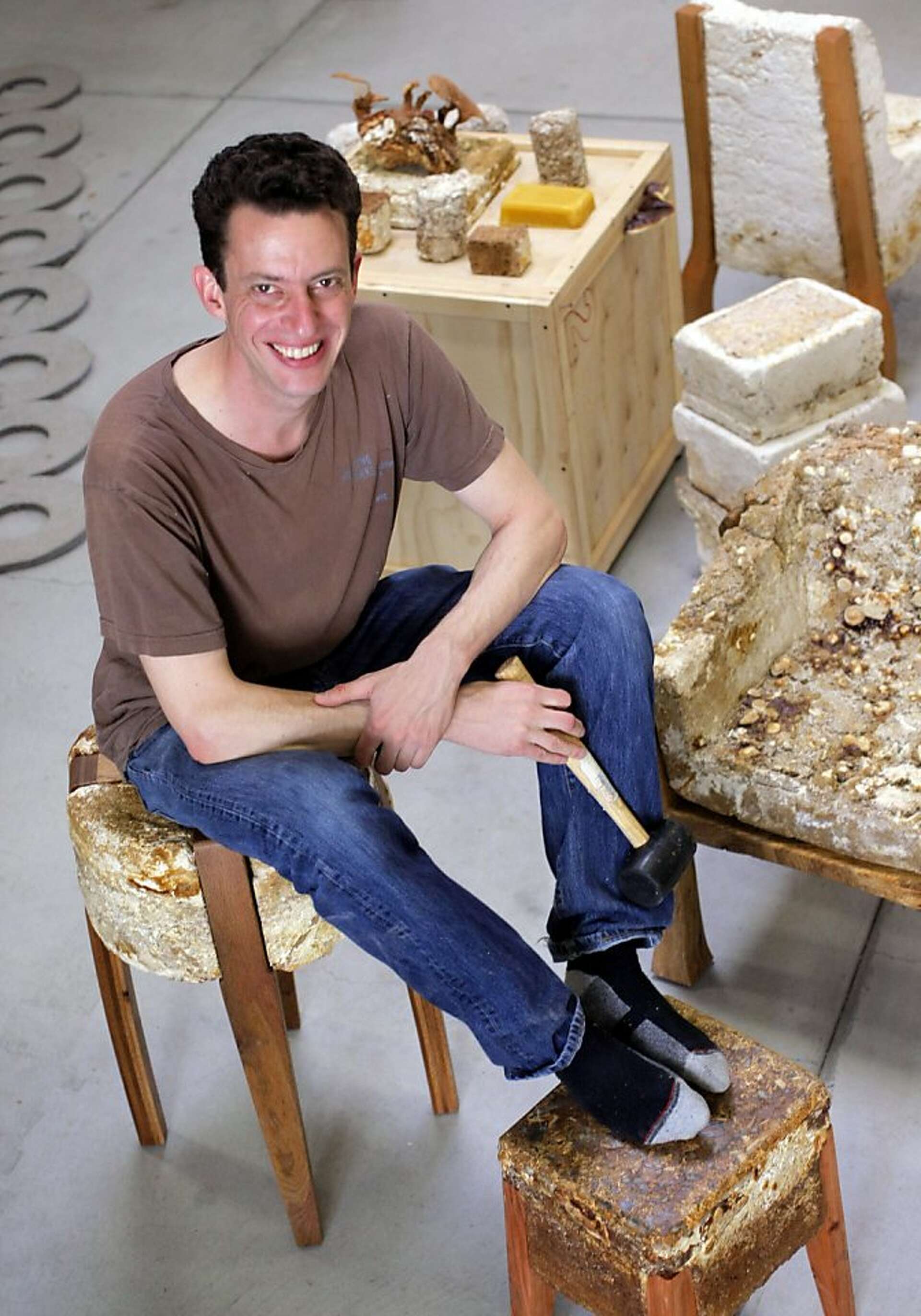 Philip Ross crafts furniture from mycelium