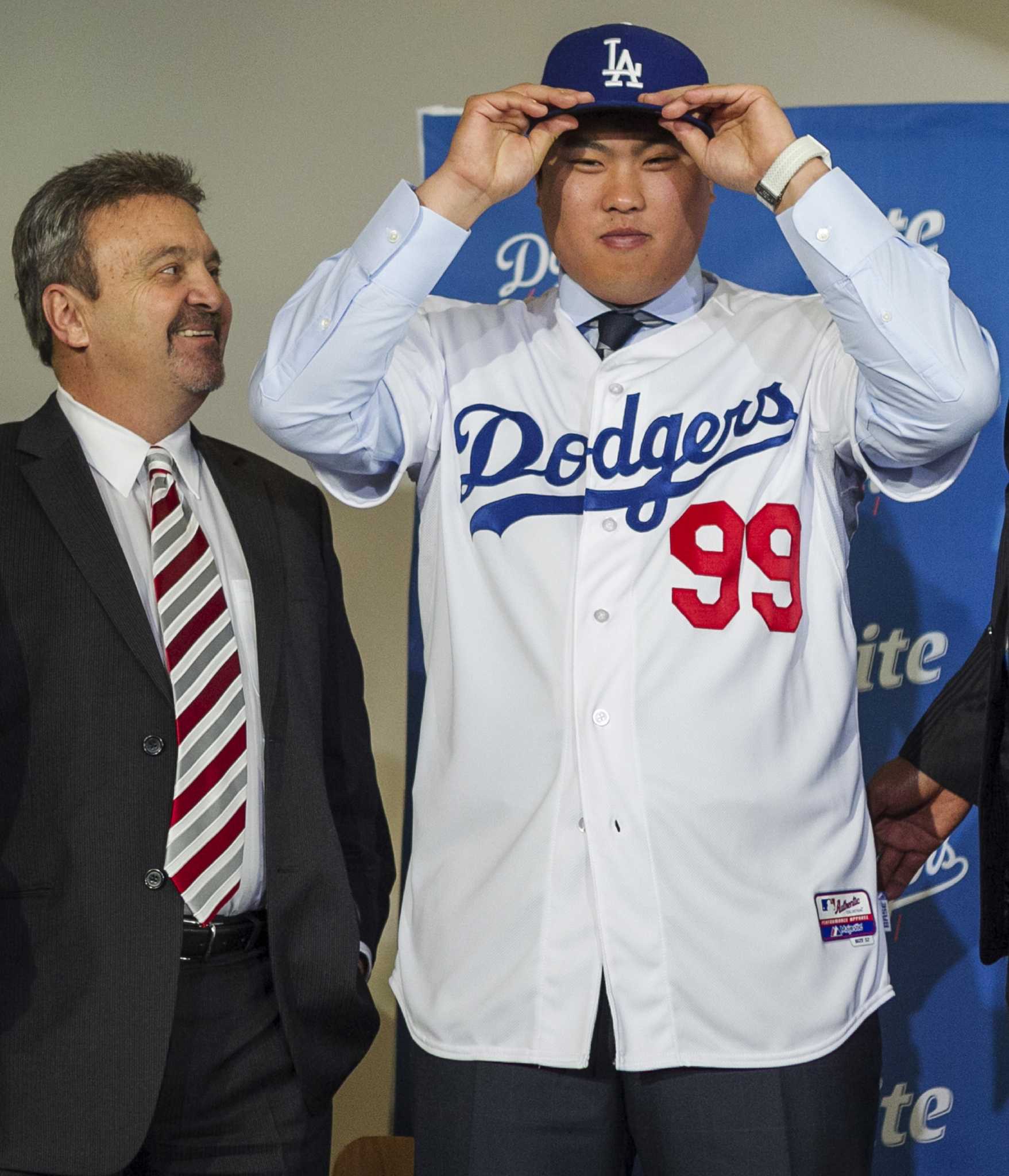 Baseball: Dodgers spend $183 on pitching staff