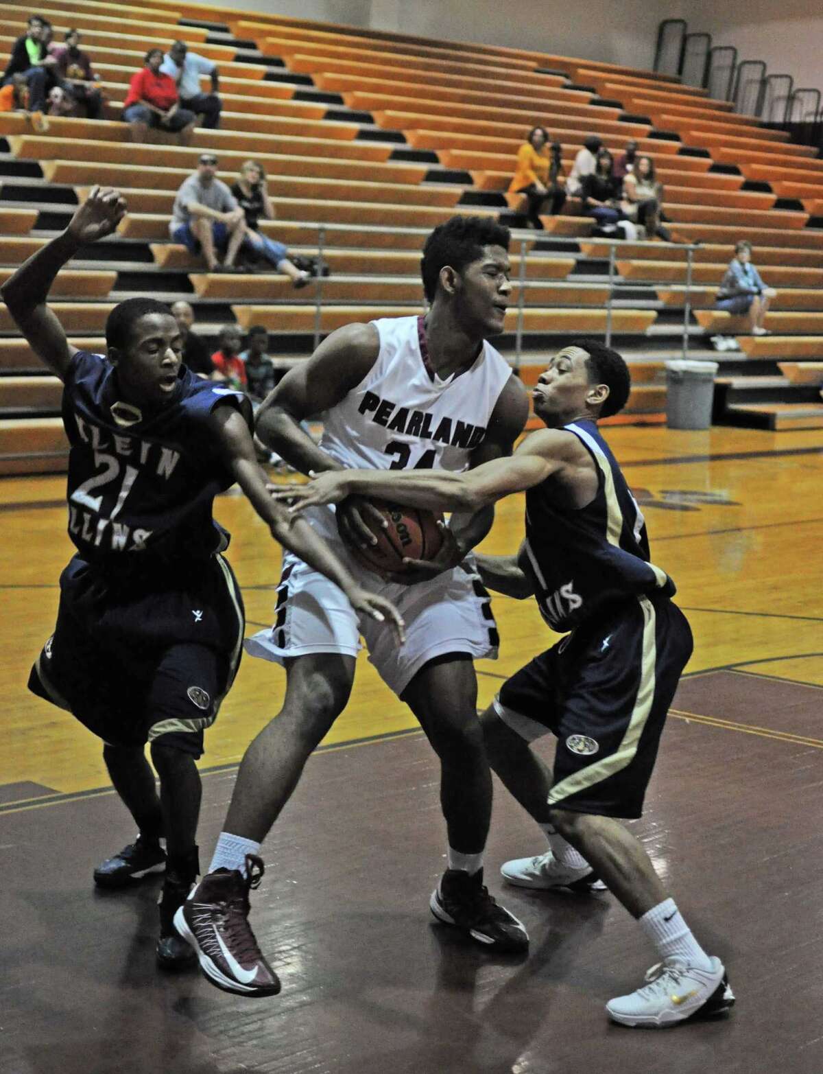 Basketball: Harmatuks turn Springs vs. Collins into a family affair