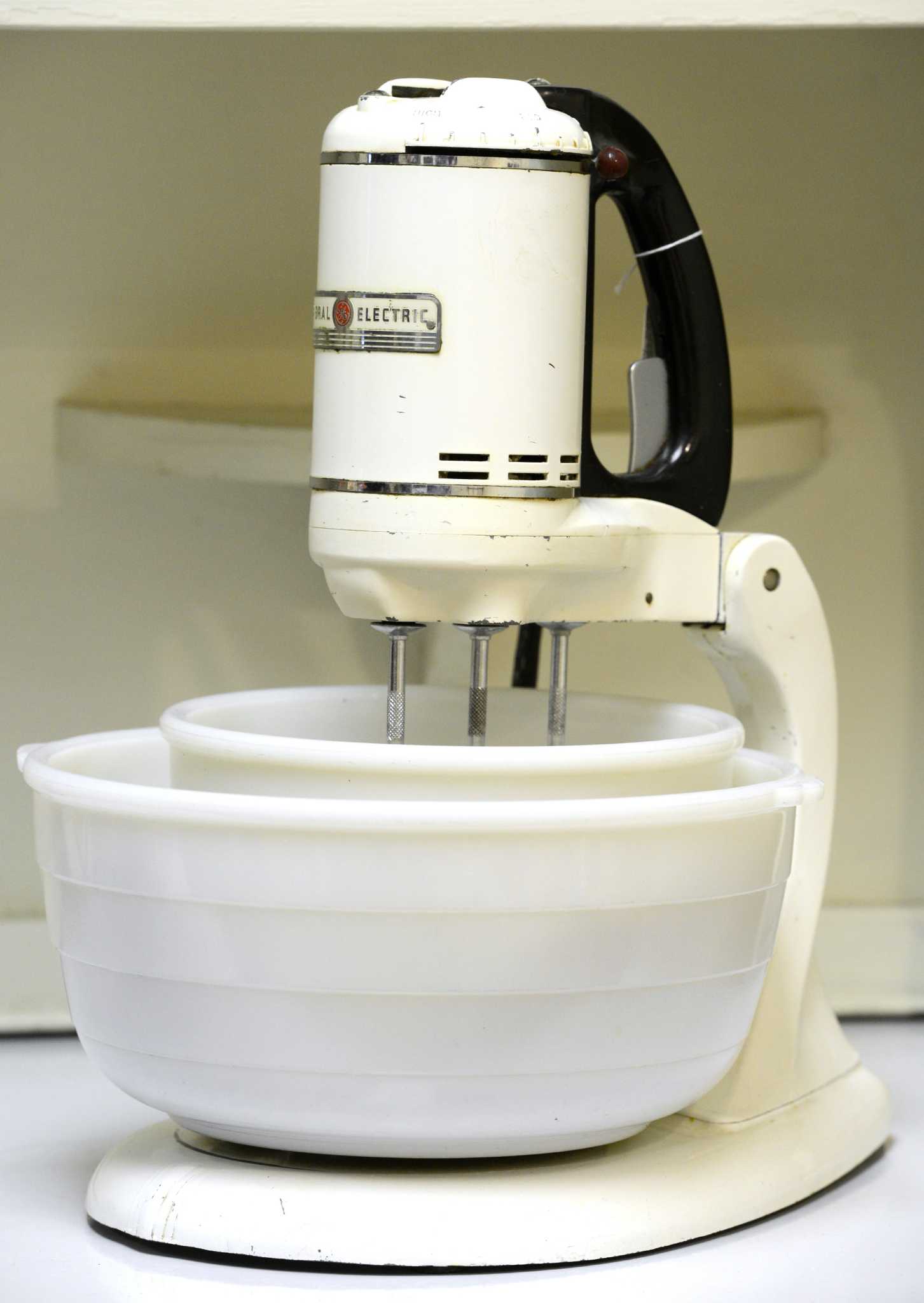 Old school baking tools