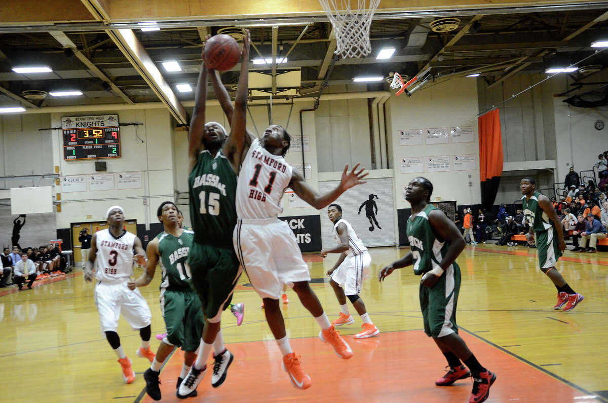 Stamford falls to Bassick in Melzer's debut