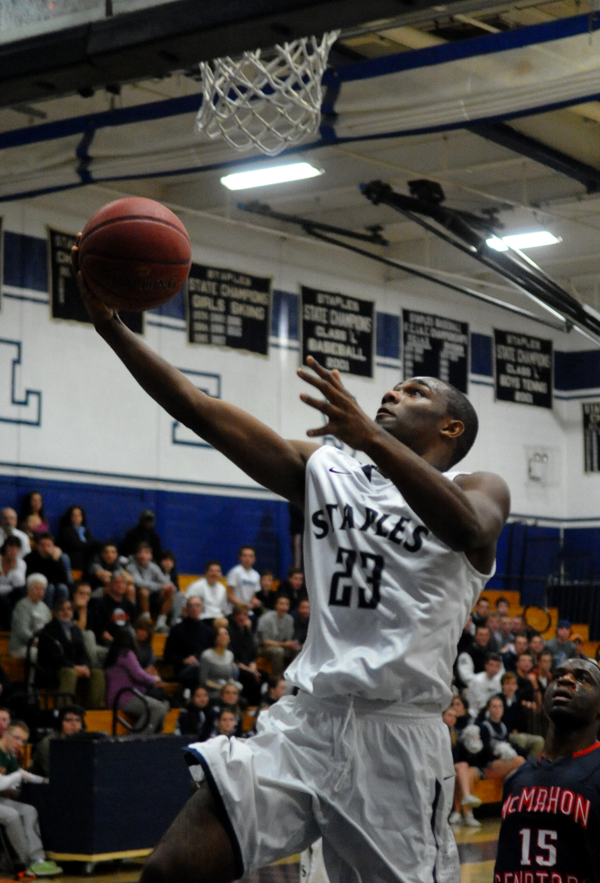 Staples routs McMahon in boys basketball