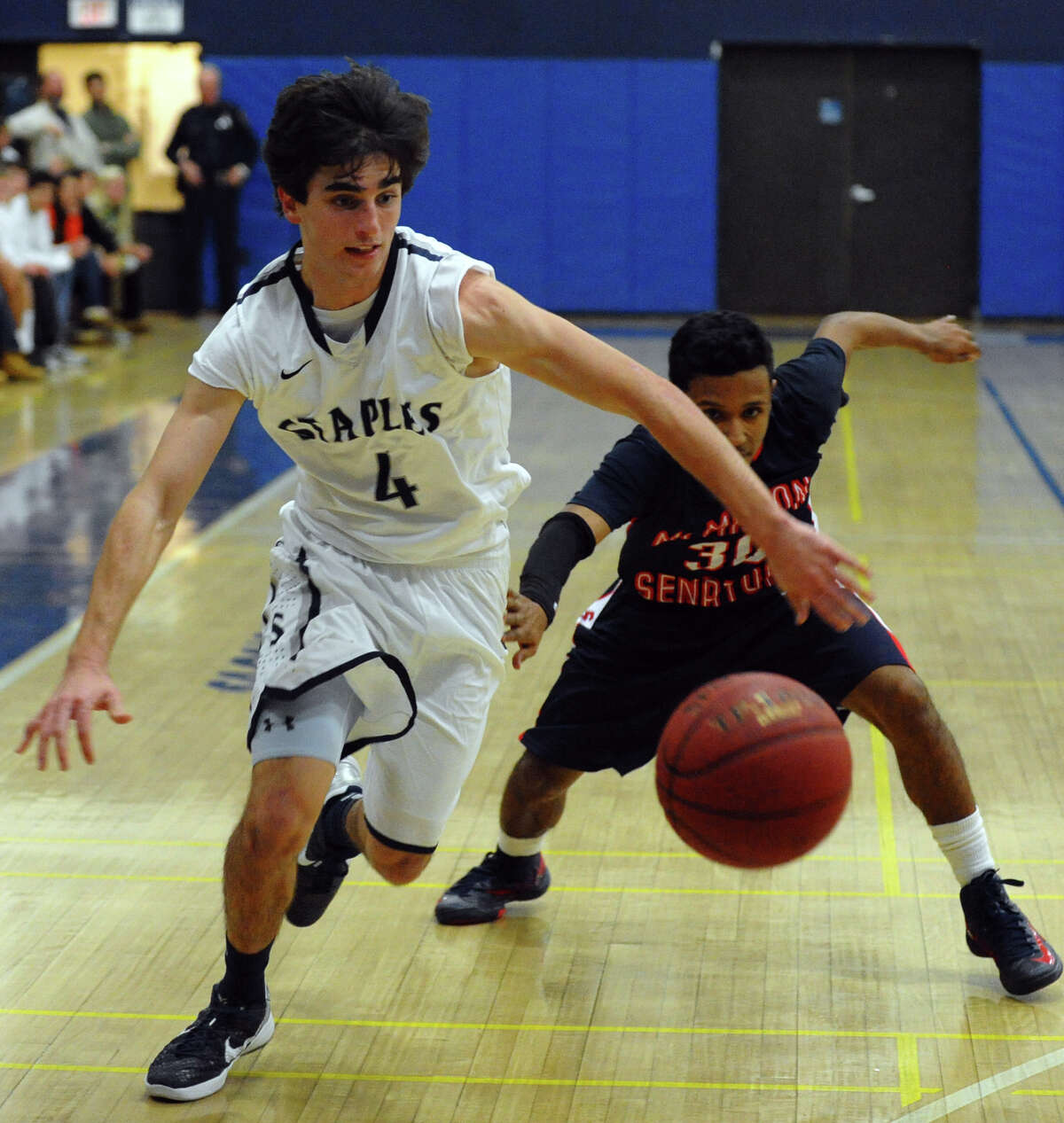 Staples routs McMahon in boys basketball