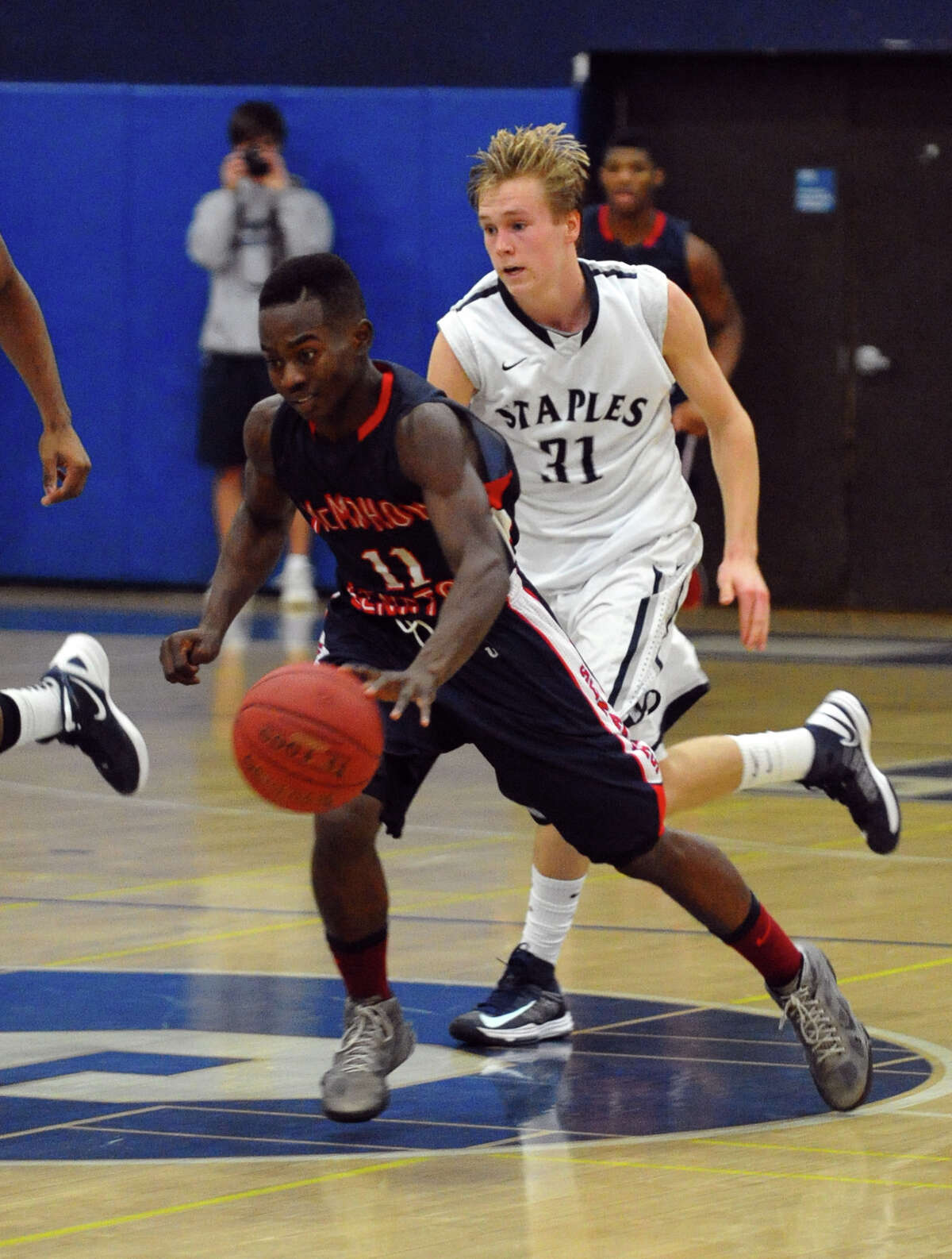 Staples routs McMahon in boys basketball