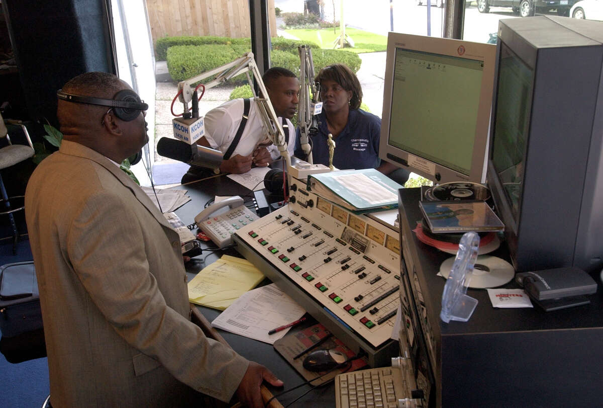 Black investors pursue KCOH Radio despite sale