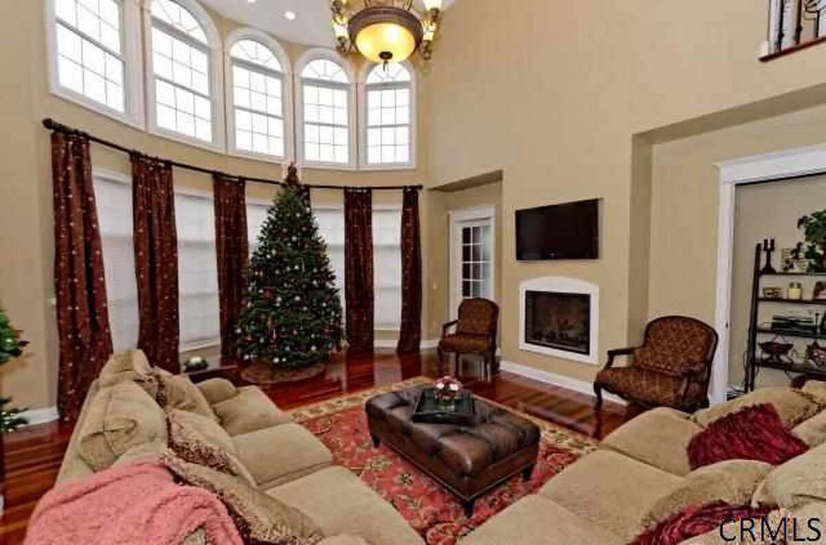 House of the Week: Mansion in Colonie