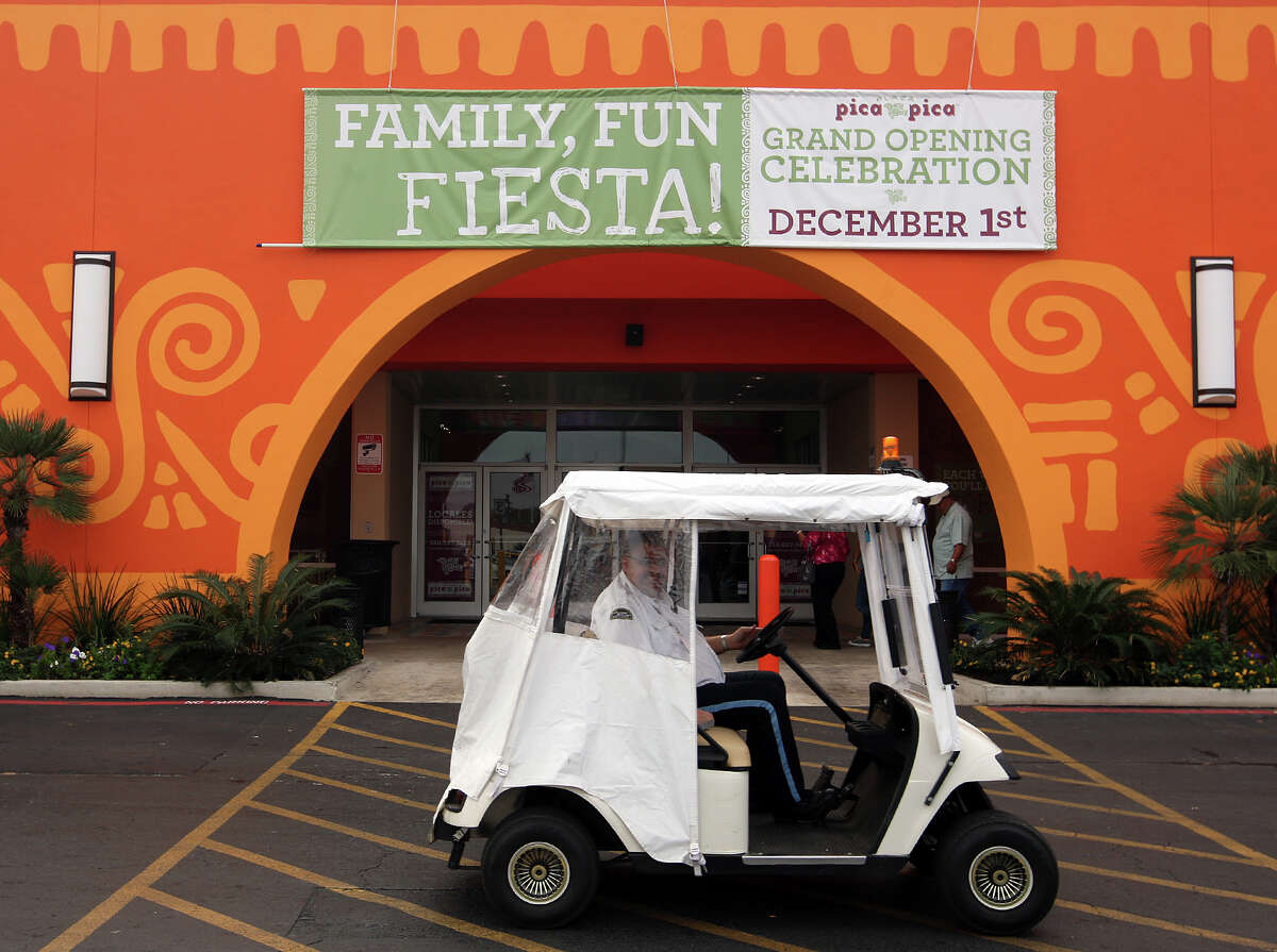 South Side plaza aims to launch small businesses