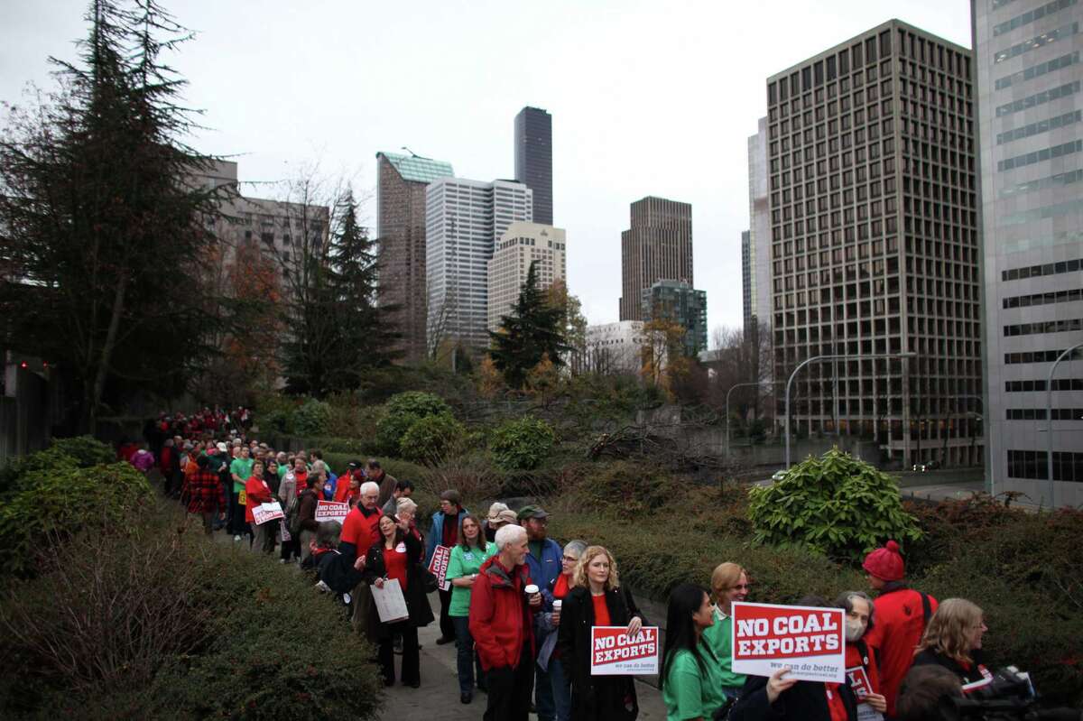 Opponents mob Seattle coal-port hearing