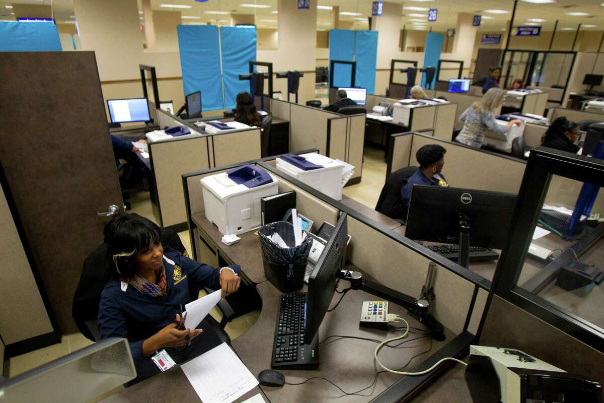 New DPS 'megacenters' in Spring, Rosenberg draw praise