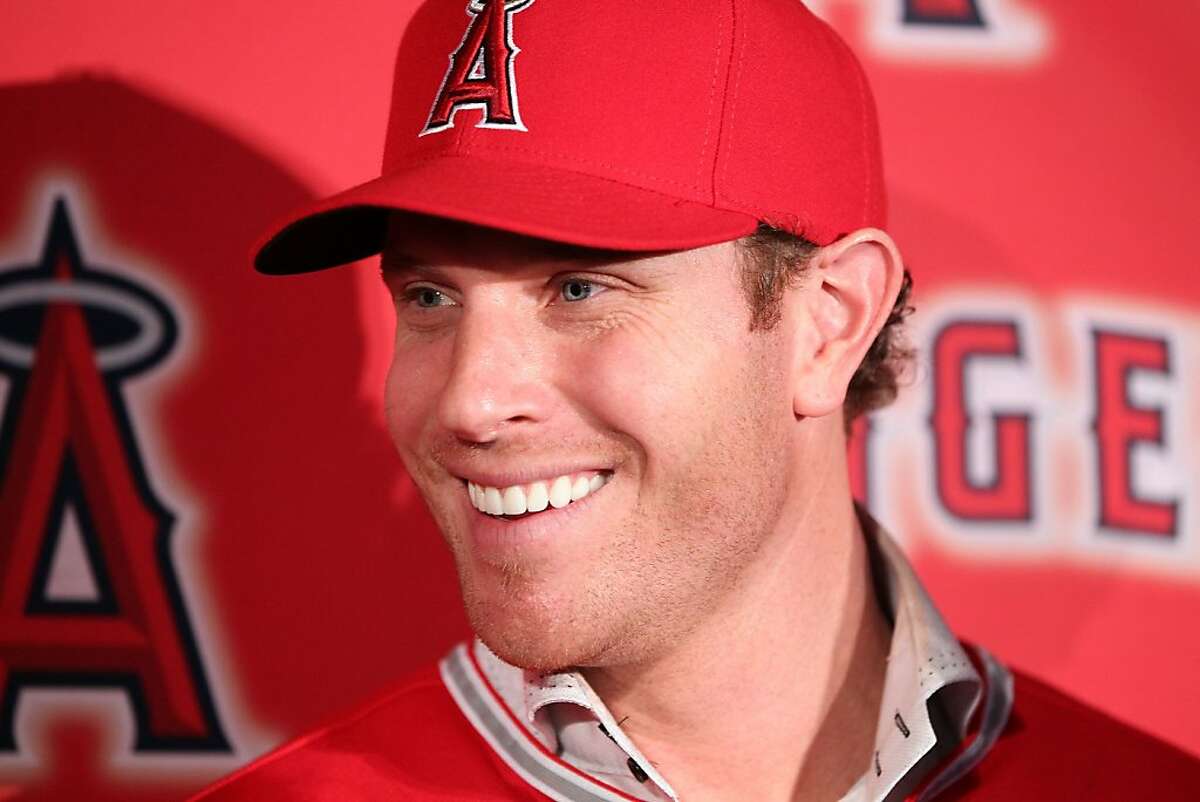 Josh Hamilton, Angels make it official
