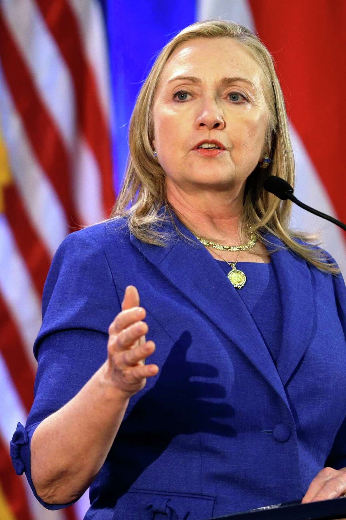 Newsmakers: Clinton had concussion last week, aide reveals