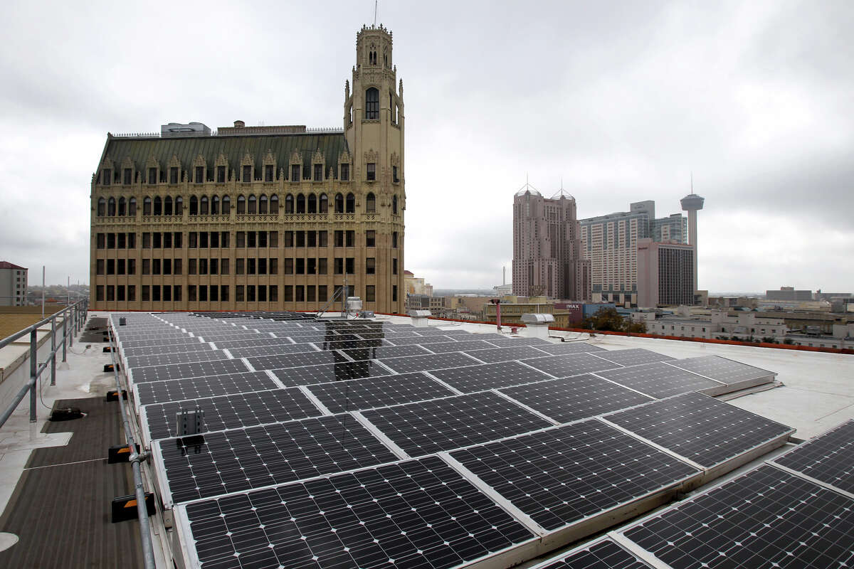 Rooftop plants help put courthouse atop feds' list