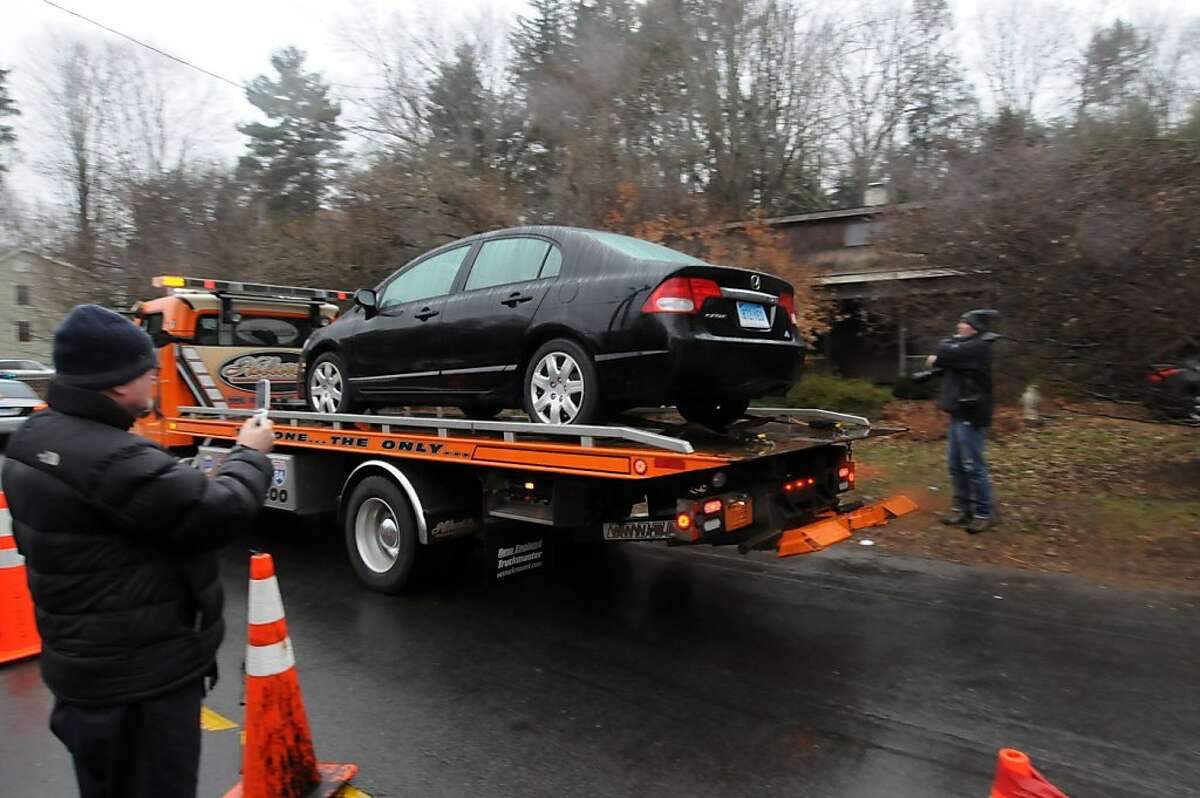 Families told what was seized from Lanza's house, car