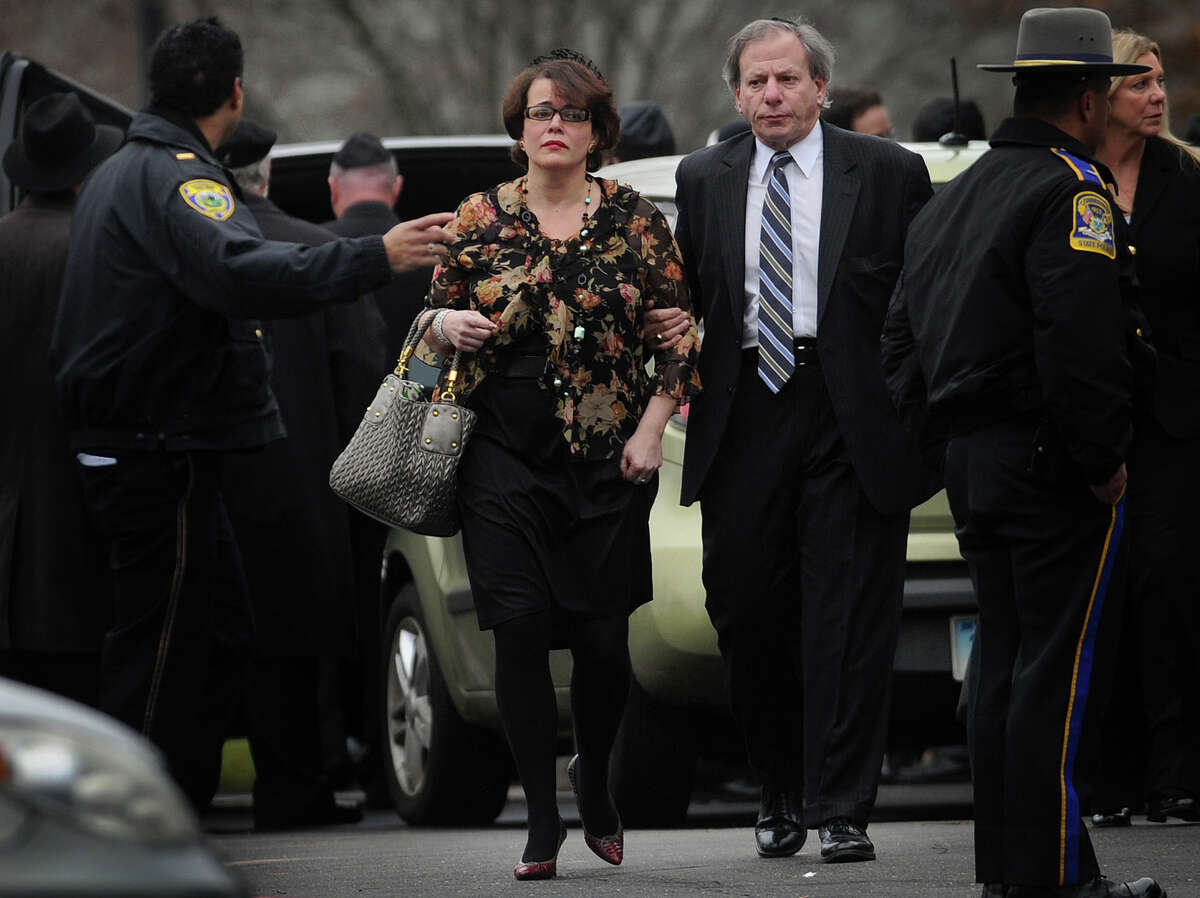 200 celebrate short life of Noah Pozner