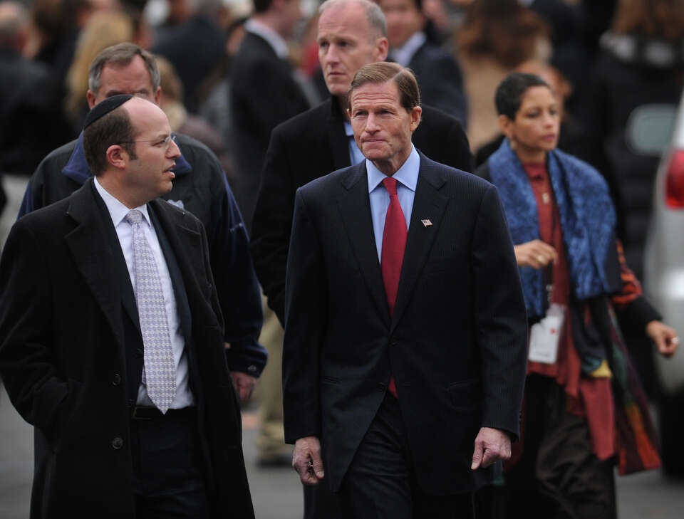 200 celebrate short life of Noah Pozner