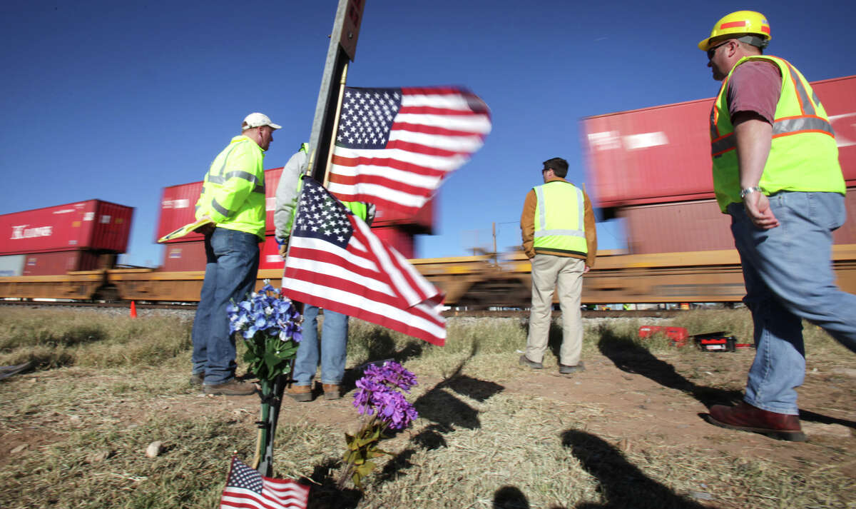 Settlement reached in lawsuit following fatal parade float crash